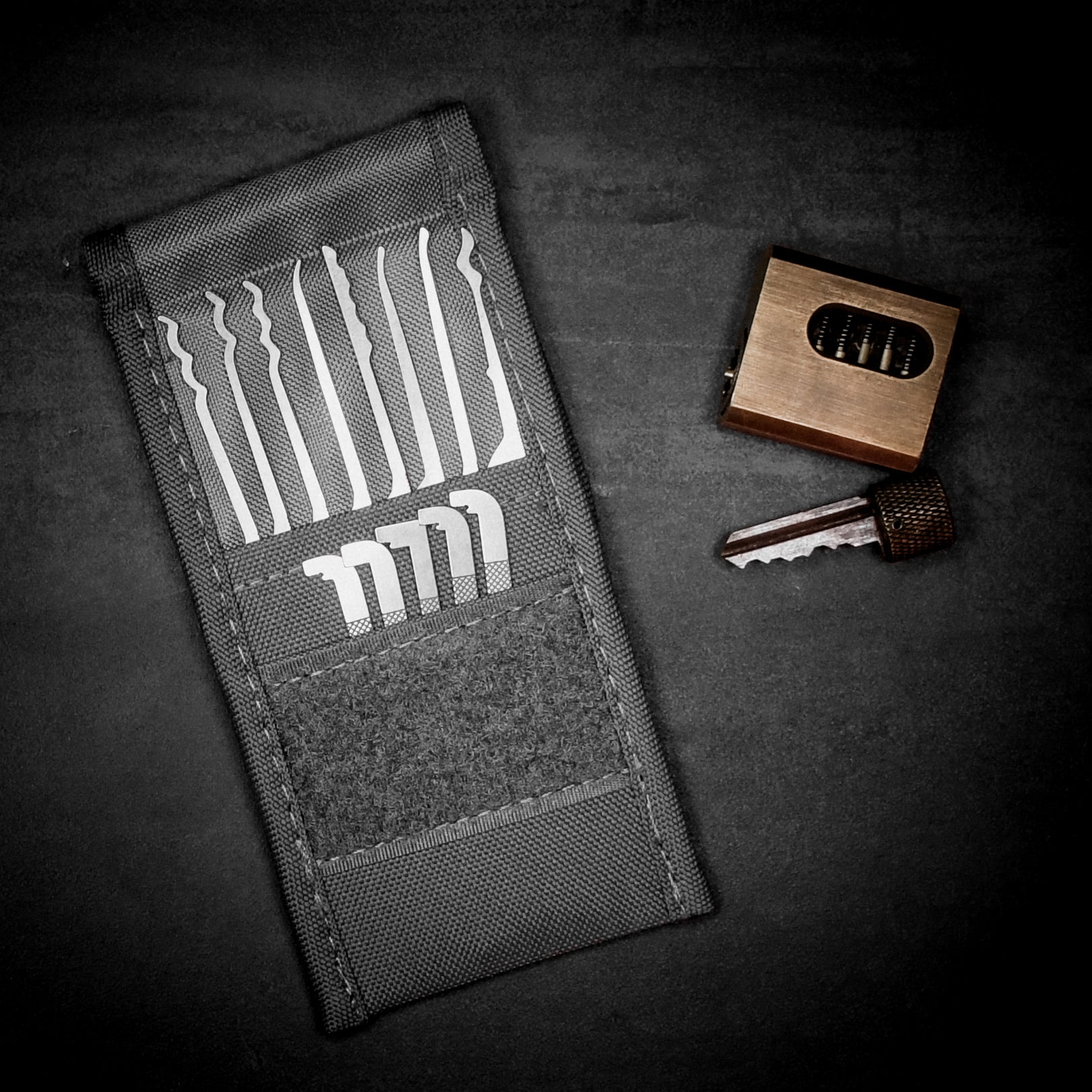 DARK SHIFT WITH CUT AWAY LOCK – SPARROWS Lock Picks